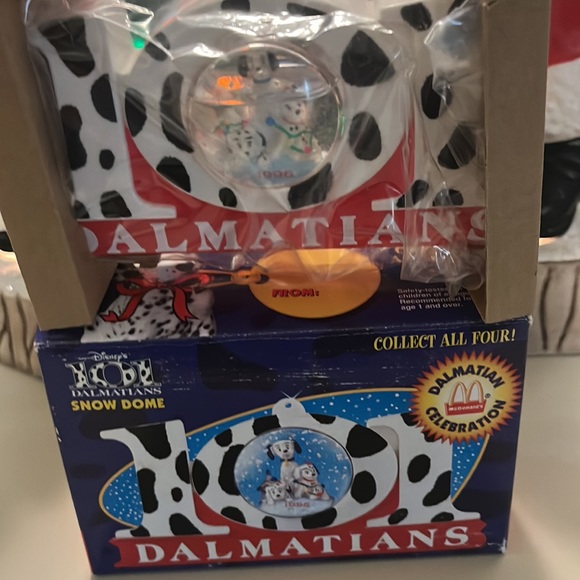 Disney | Toys | Disney 1 Dalmatians Snow Dome Globe 90s Collectible ...